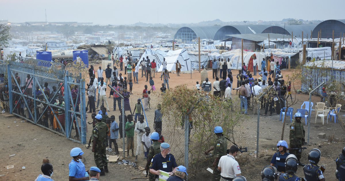 Refugees and IDPs — Peace Insight